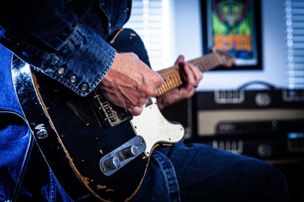 Desolate Guitars – e-instruments